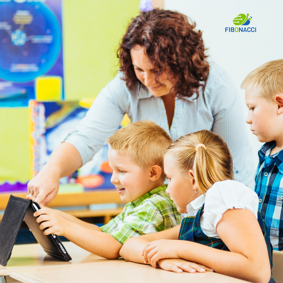 Cittadinanza digitale a scuola - Associazione Fibonacci